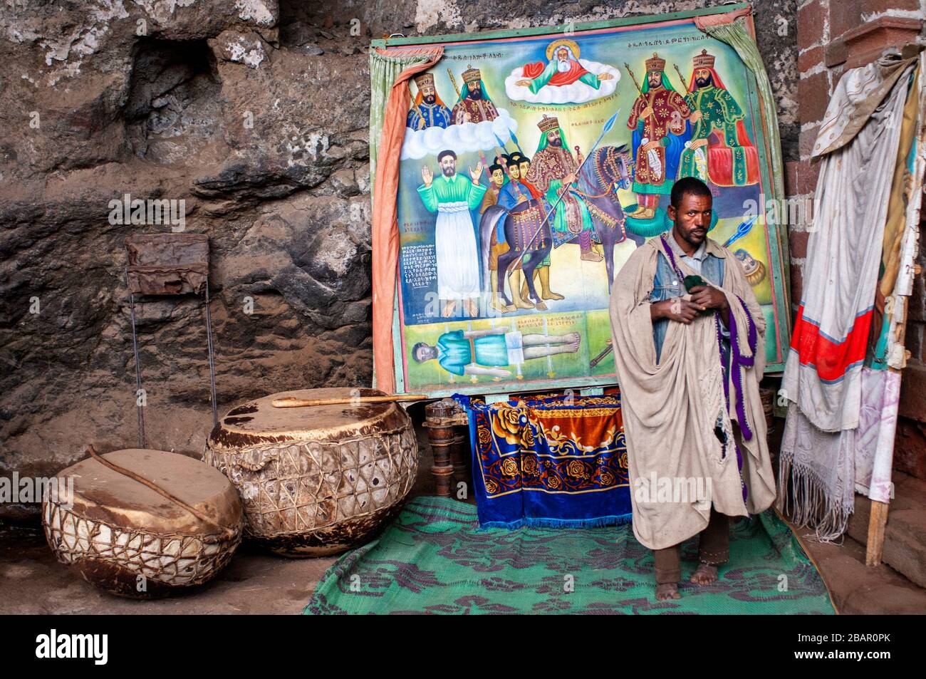 Portrait of an ethiopian orthodox priest holding a cross in nakuto lab ...
