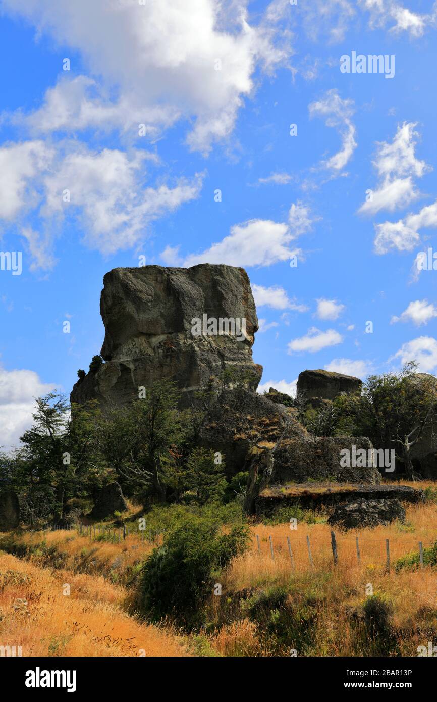 The Devils Chair rock, Milodon Cave (Cueva del Milodon Natural Monument ...