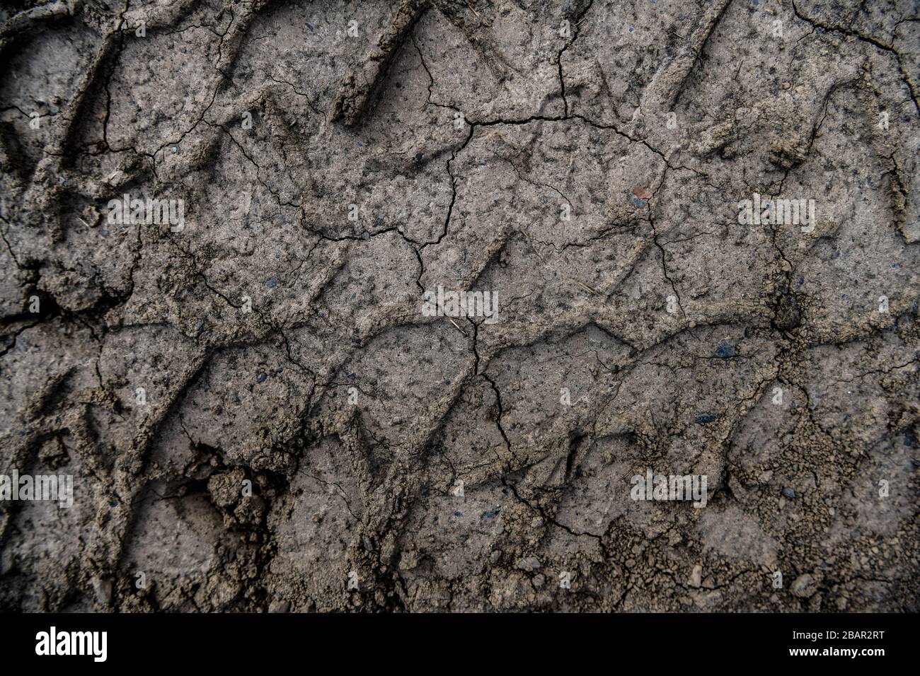 Grunge tire tracks rubber hi-res stock photography and images - Alamy
