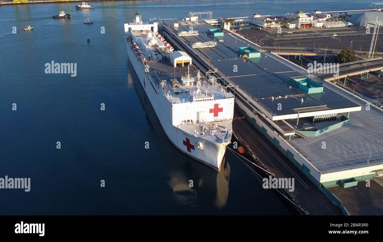 Los Angeles, USA. 28th Mar, 2020. The USNS Mercy (T-AH-19) sits at the ...
