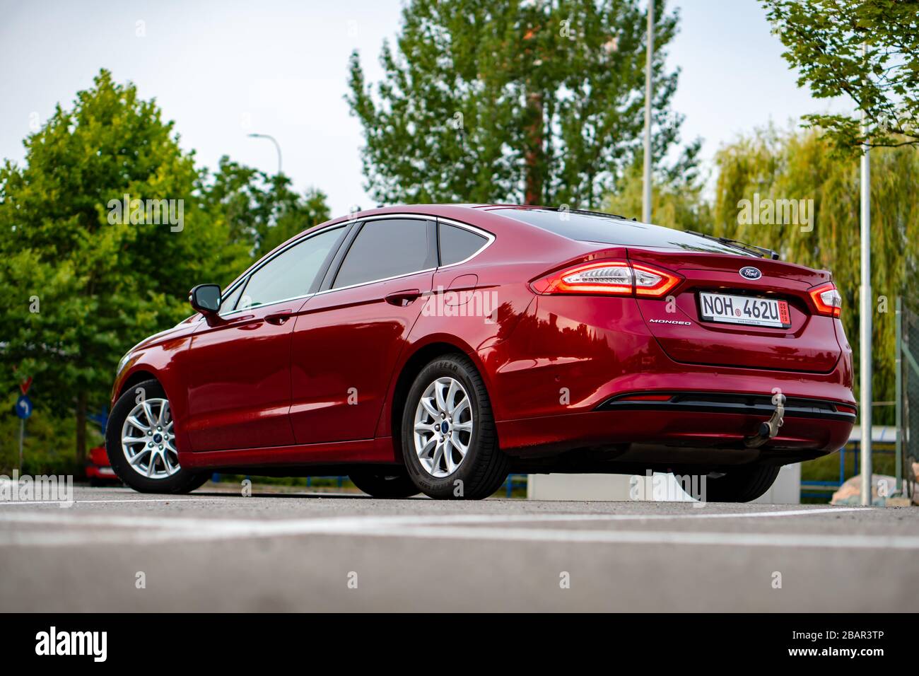 Ford mondeo titanium auto hi-res stock photography and images - Alamy