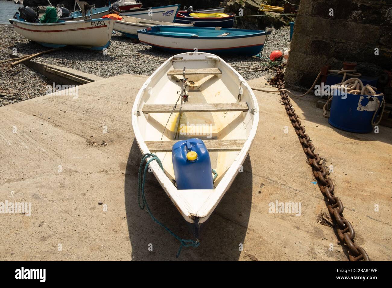 Skiff boat hi-res stock photography and images - Alamy