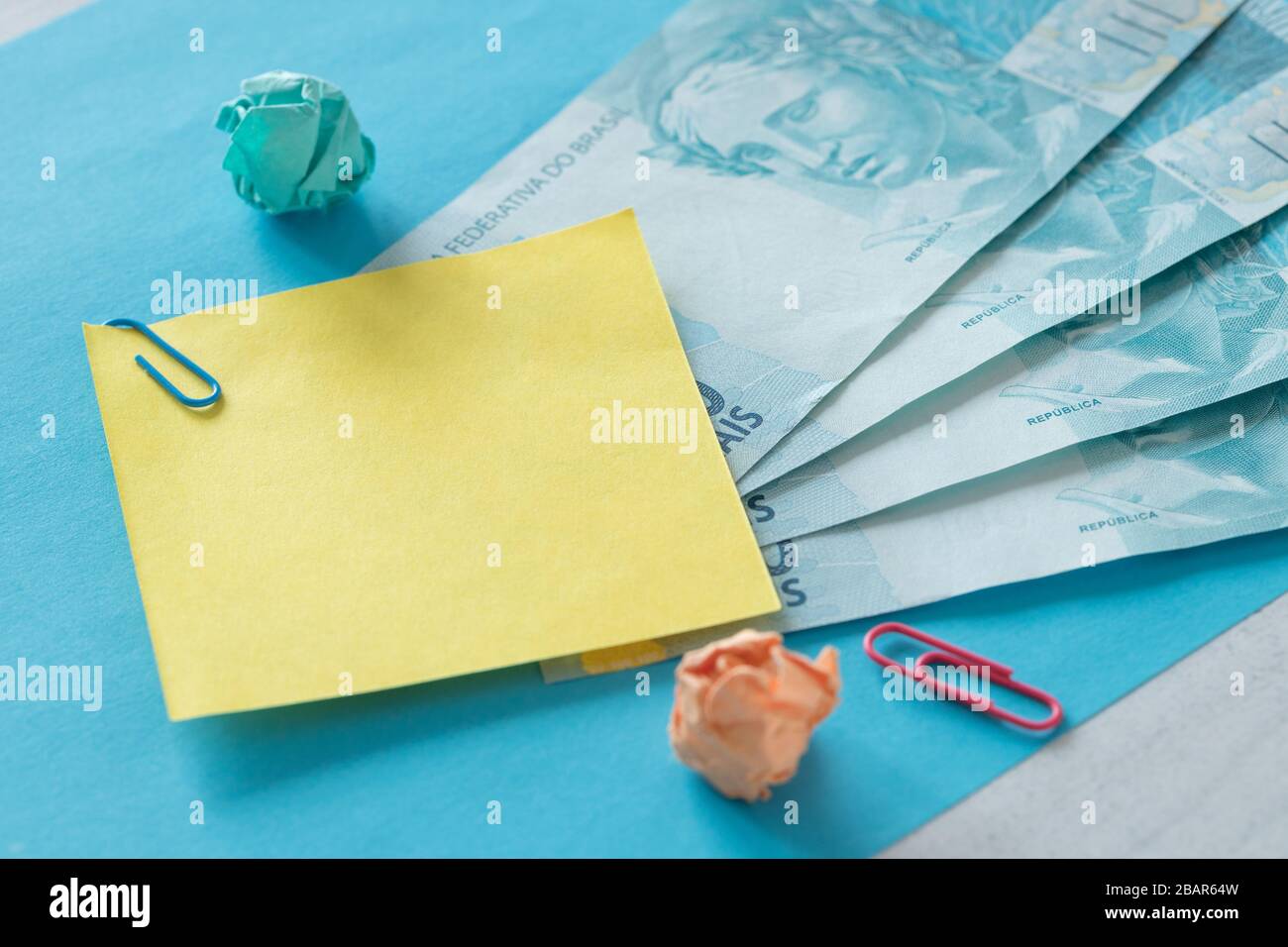 100 reais banknotes hi-res stock photography and images - Alamy
