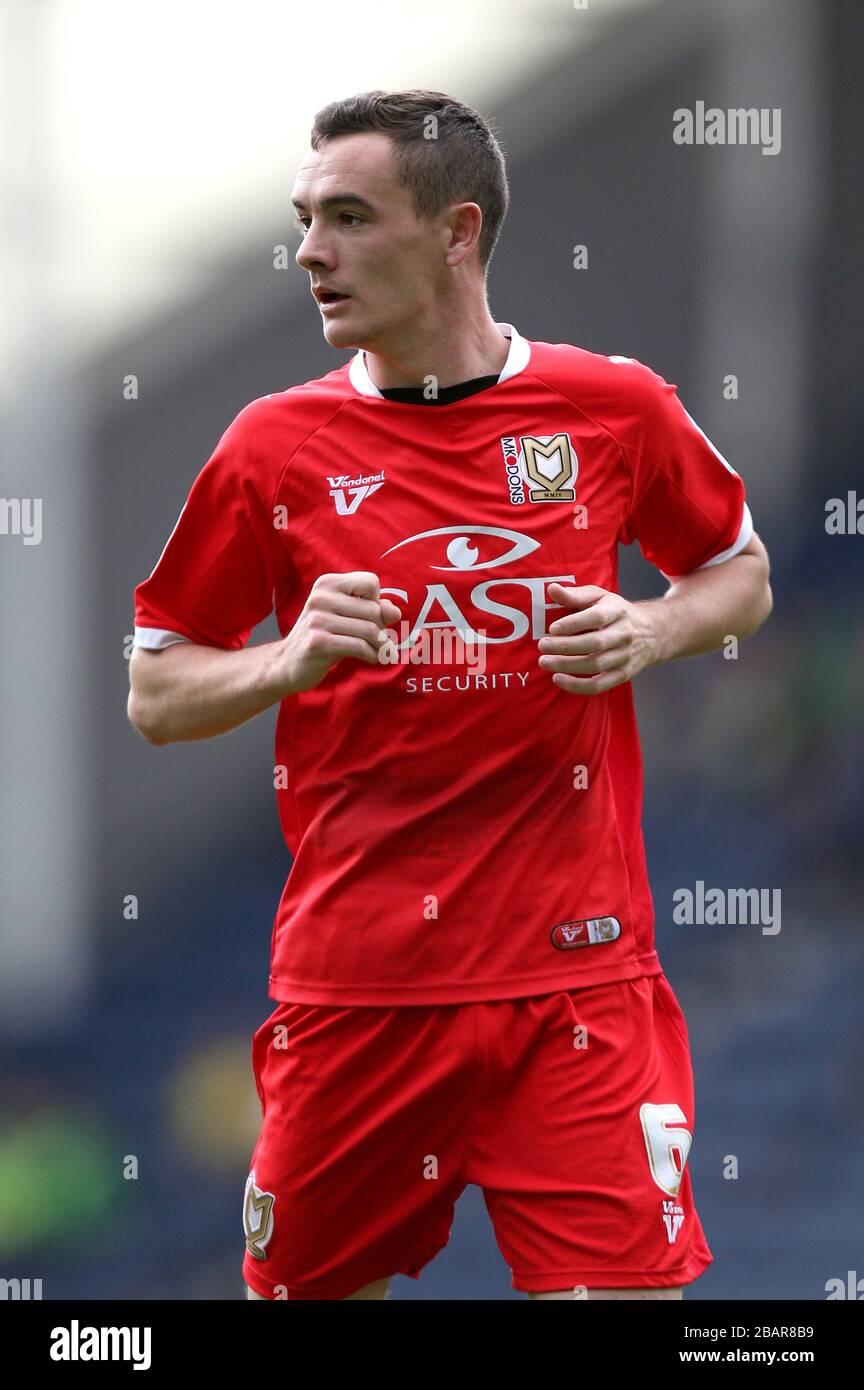 Shaun Williams, Milton Keynes Dons Stock Photo - Alamy