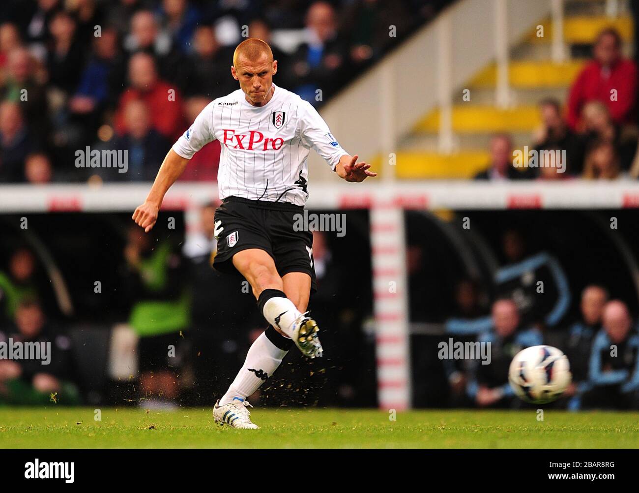 Football steve full length ball hi-res stock photography and images - Alamy
