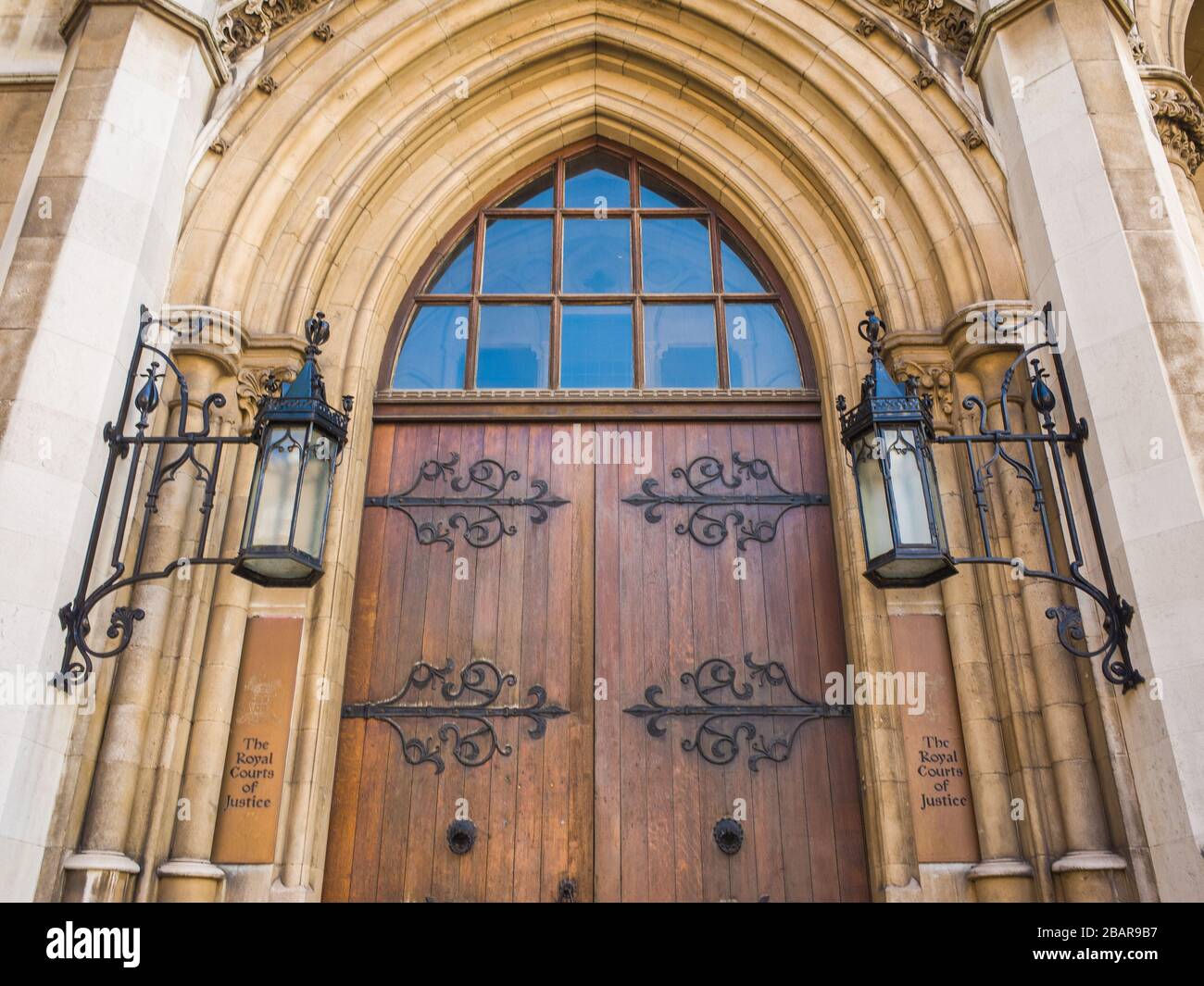 The Royal Courts of Justice, an imposing gothic law court building ...