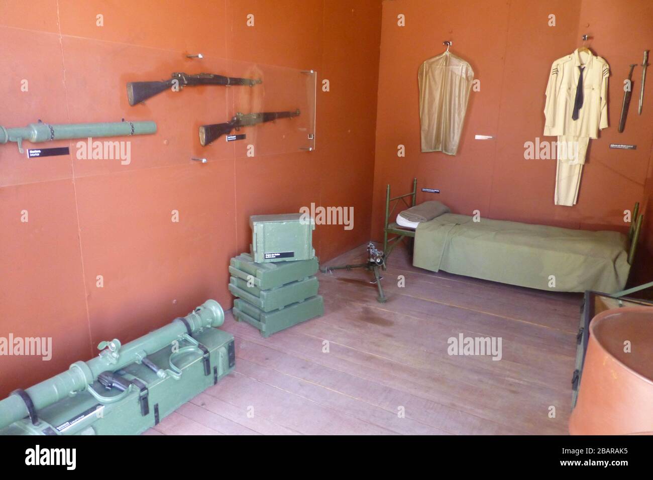 Revolution guns gun riffle clothes used in battle bed sleeping Santa ...