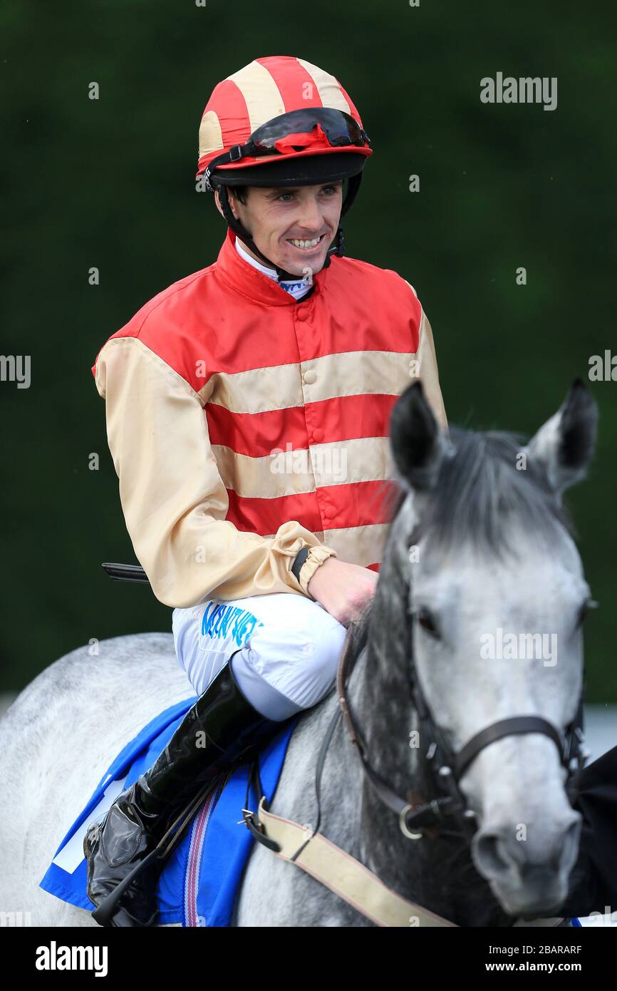 Jockey sean quinlan hi-res stock photography and images - Alamy