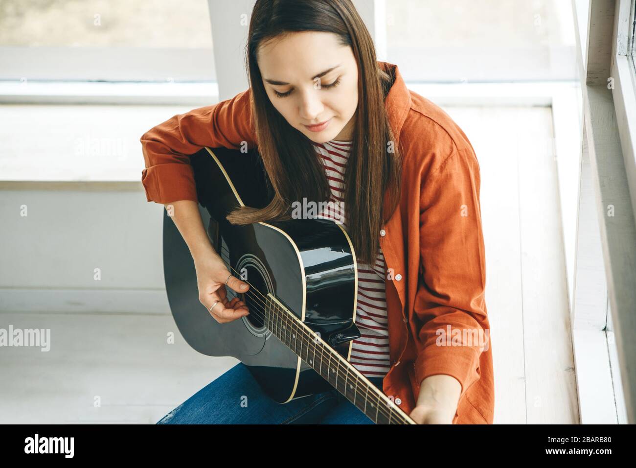 Student explains classroom hi-res stock photography and images - Alamy