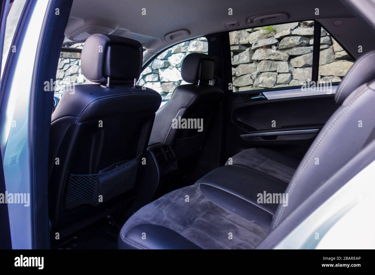 Mercedes ml 500 hi-res stock photography and images - Alamy