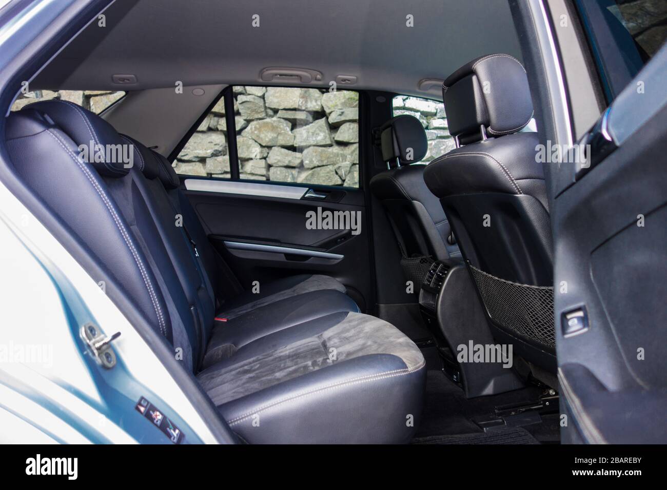 Mercedes ml 500 hi-res stock photography and images - Alamy