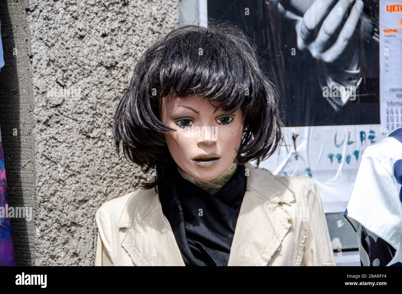 mannequin, wig, black hair, bob cut, android Stock Photo - Alamy