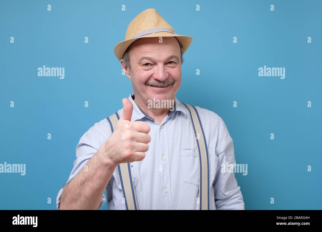 Approving sign hi-res stock photography and images - Alamy