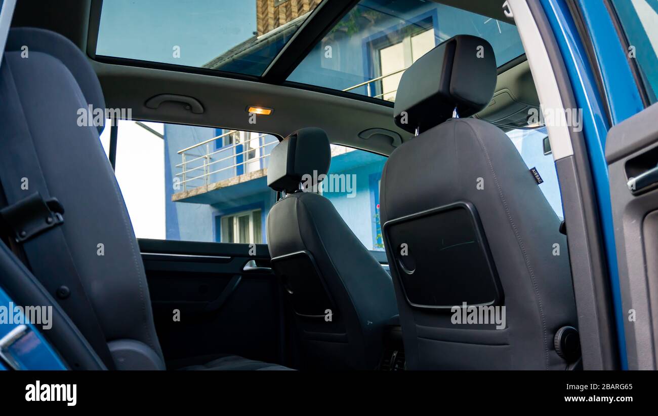 Electric sunroof and electric front windows hi-res stock photography ...