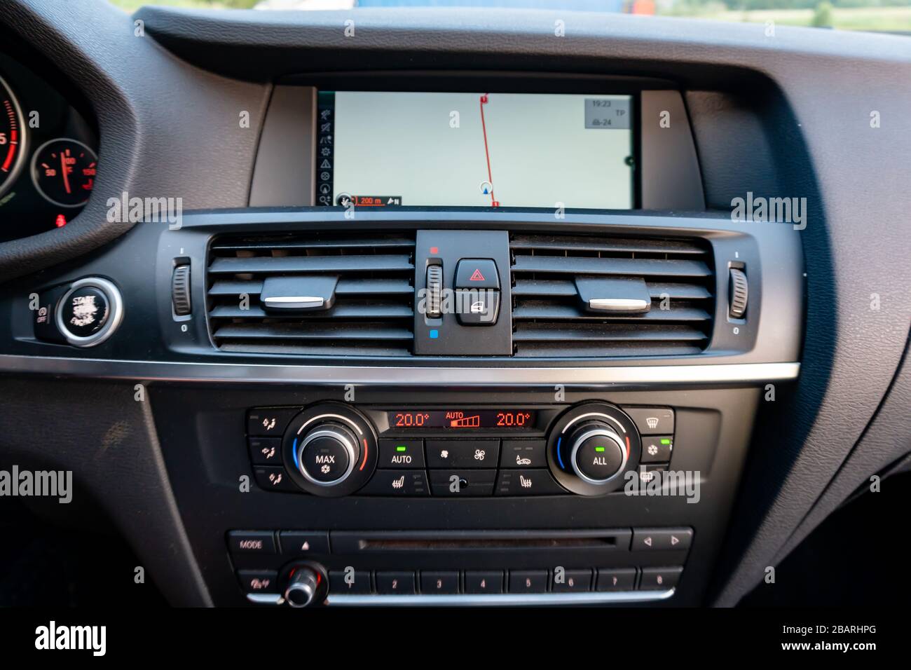 OEM navigation display unit inside dashboard,professional big display ...