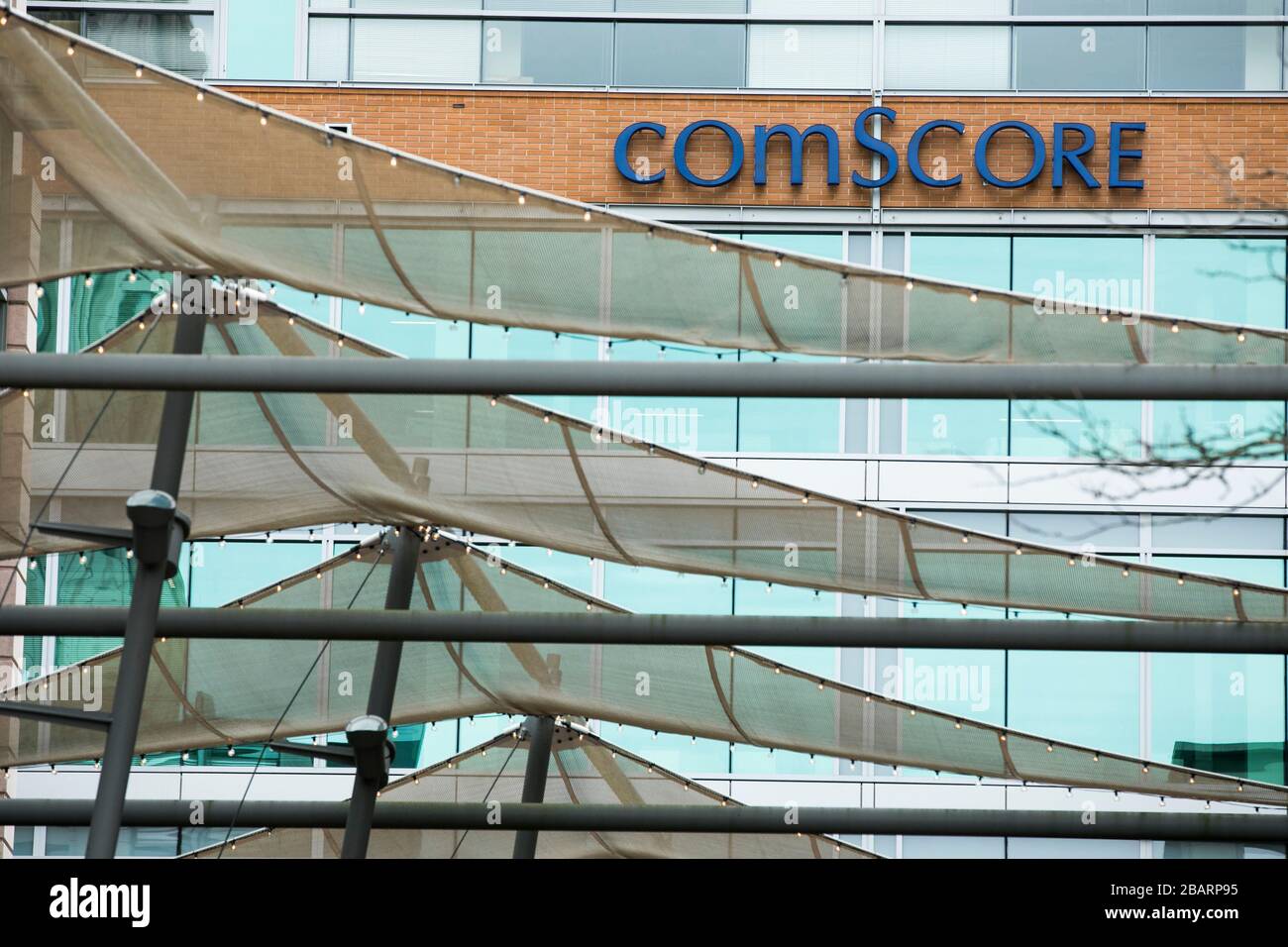 Com score hi-res stock photography and images - Alamy