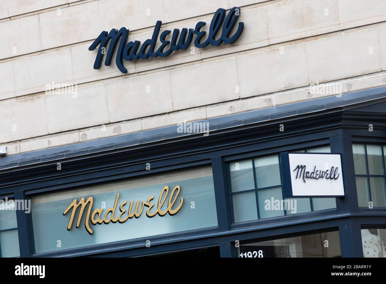 Madewell store hi-res stock photography and images - Alamy