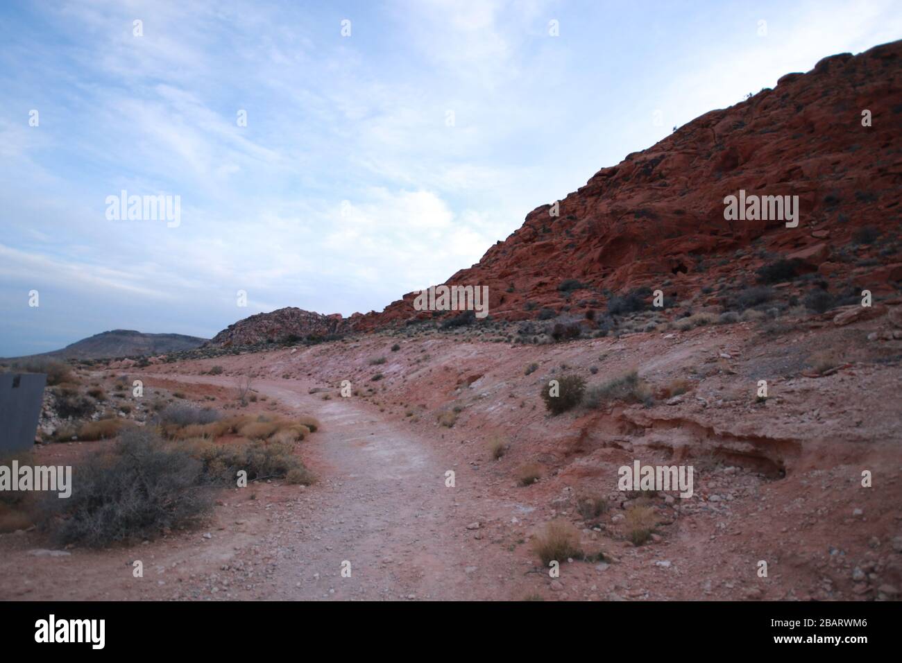 Large red rock mountain hi-res stock photography and images - Alamy