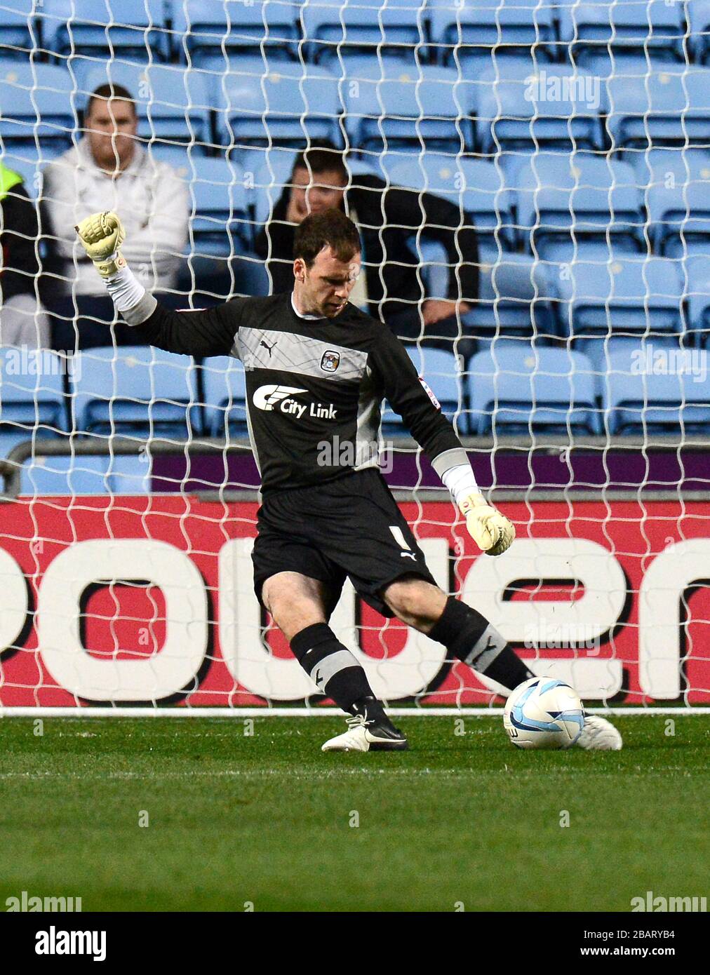 Goalkeeper joe murphy hi-res stock photography and images - Alamy