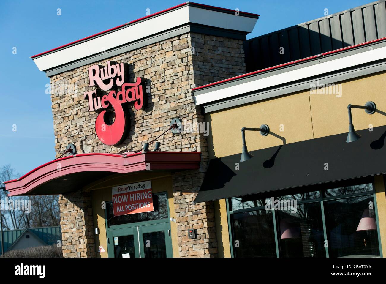 A logo sign outside of a Ruby Tuesday restaurant location in North ...