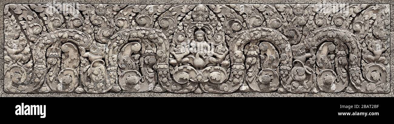 Temple Relief from Angkor Wat in Siem Reap in Cambodia Stock Photo - Alamy