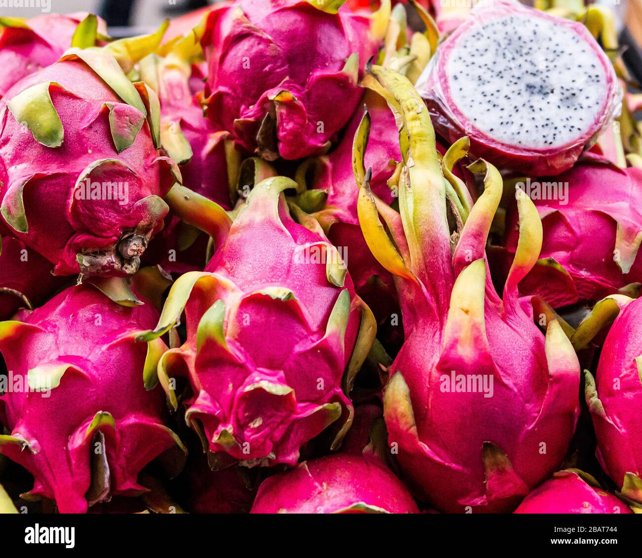 Dragon fruit pitahaya fruit hi-res stock photography and images - Alamy