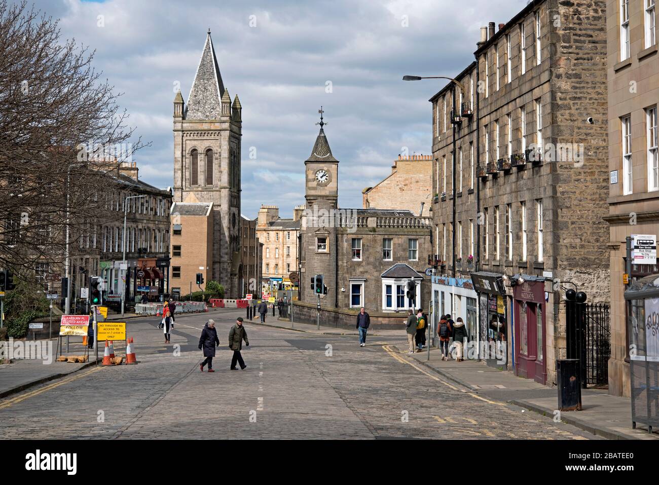 Quiet streets in Stockbridge , Edinburgh during the covid-19 outbreak ...