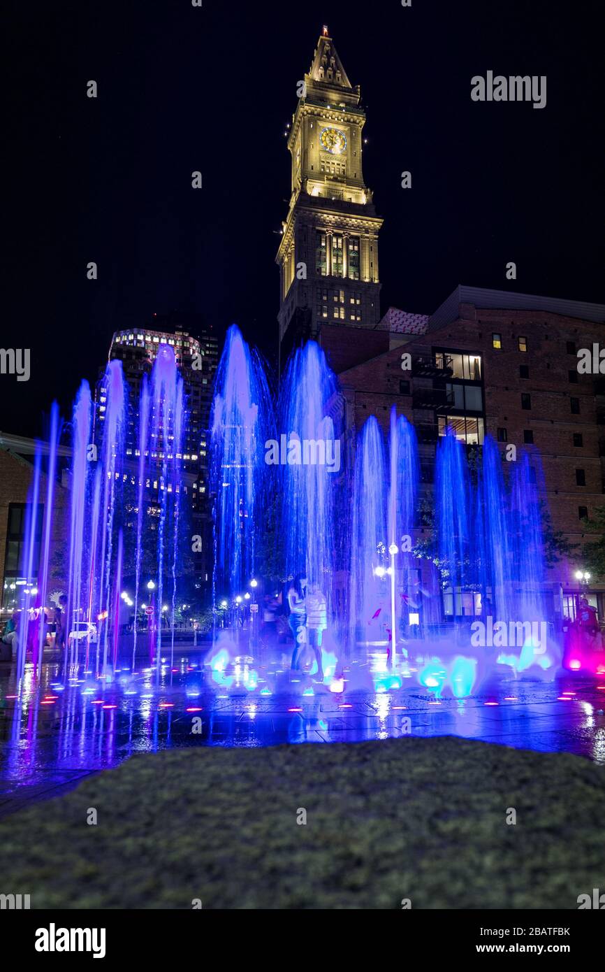 Colorful fountain in boston hi-res stock photography and images - Alamy