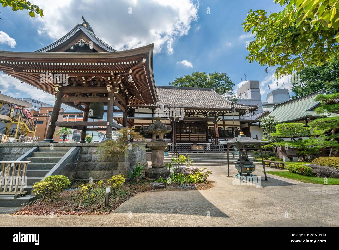 Kawagoe, Japan - August 5, 2019 : Belfry and gardens of Saiunji temple ...