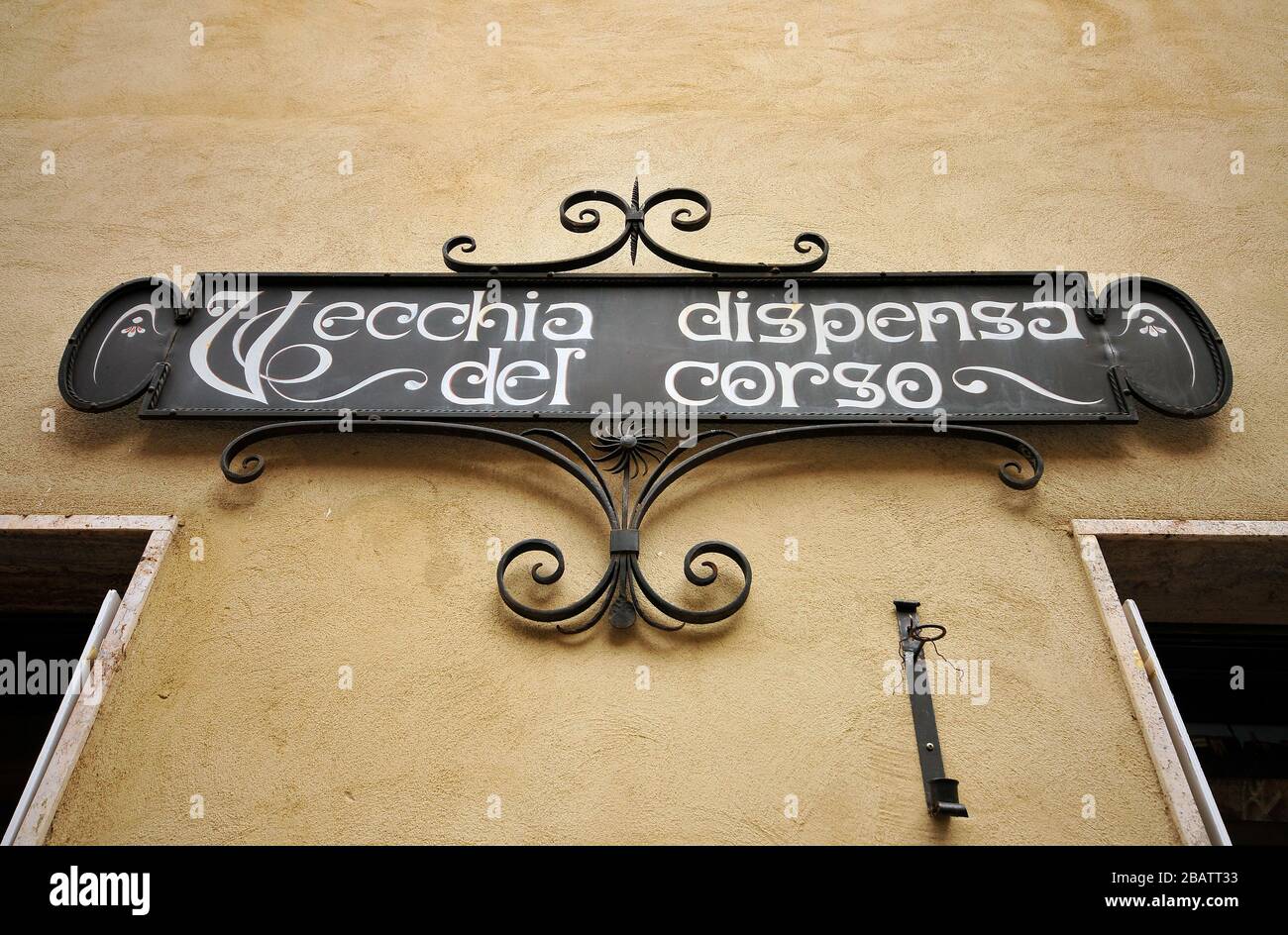 Medieval shop sign hi-res stock photography and images - Alamy