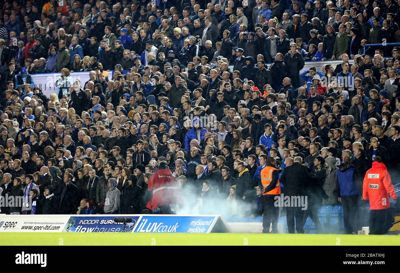 Leeds united fans hi-res stock photography and images - Alamy