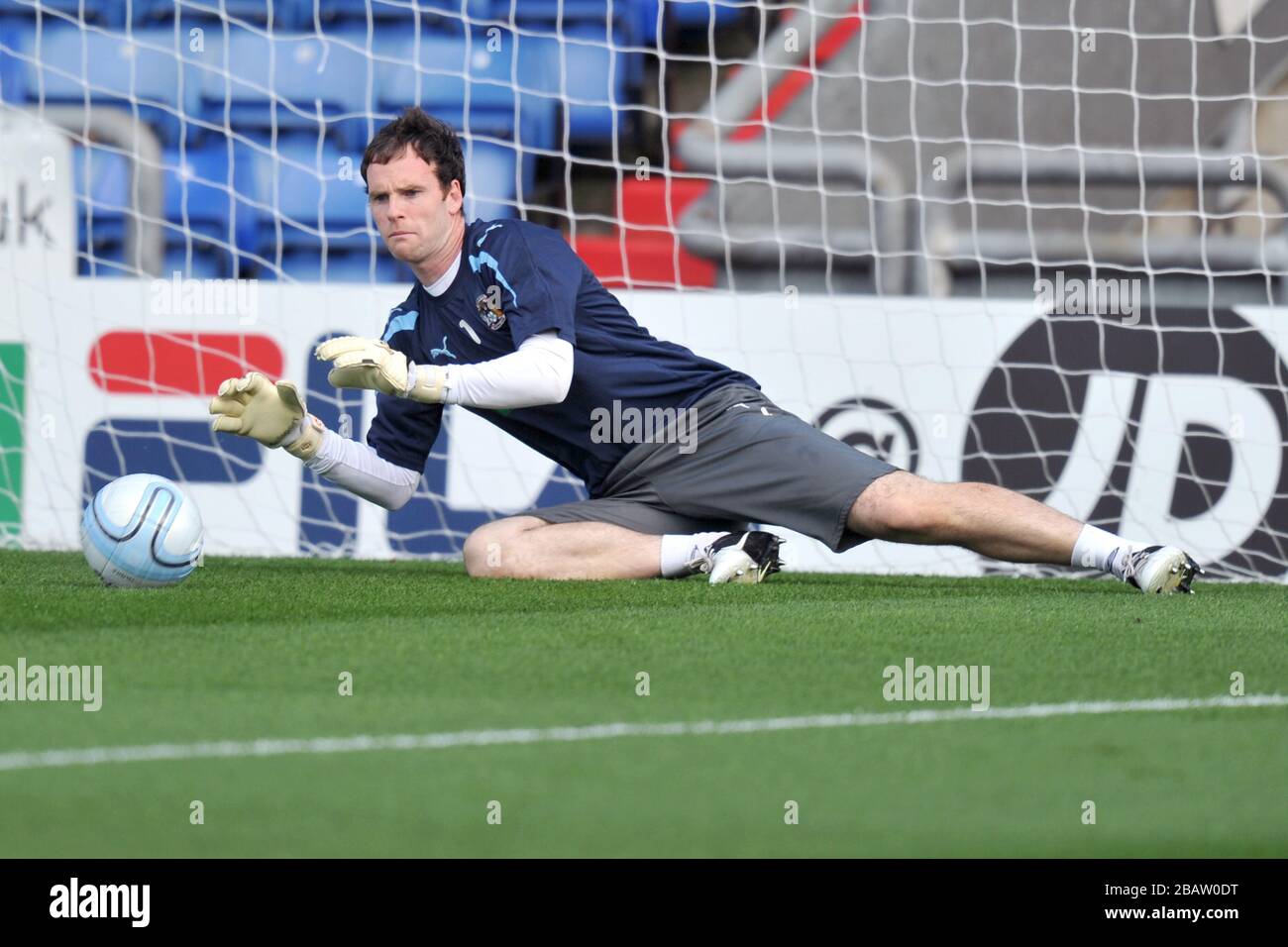 Joe Murphy, Coventry City goalkeeper during warm-up Stock Photo - Alamy