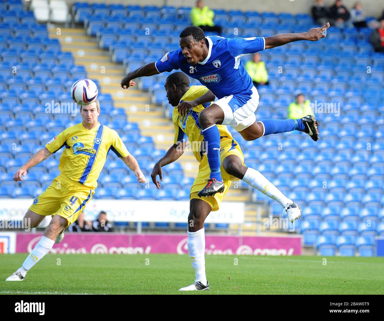 Chesterfield's Neal Trotman and Torquay Utd's Brian Saah Stock Photo ...