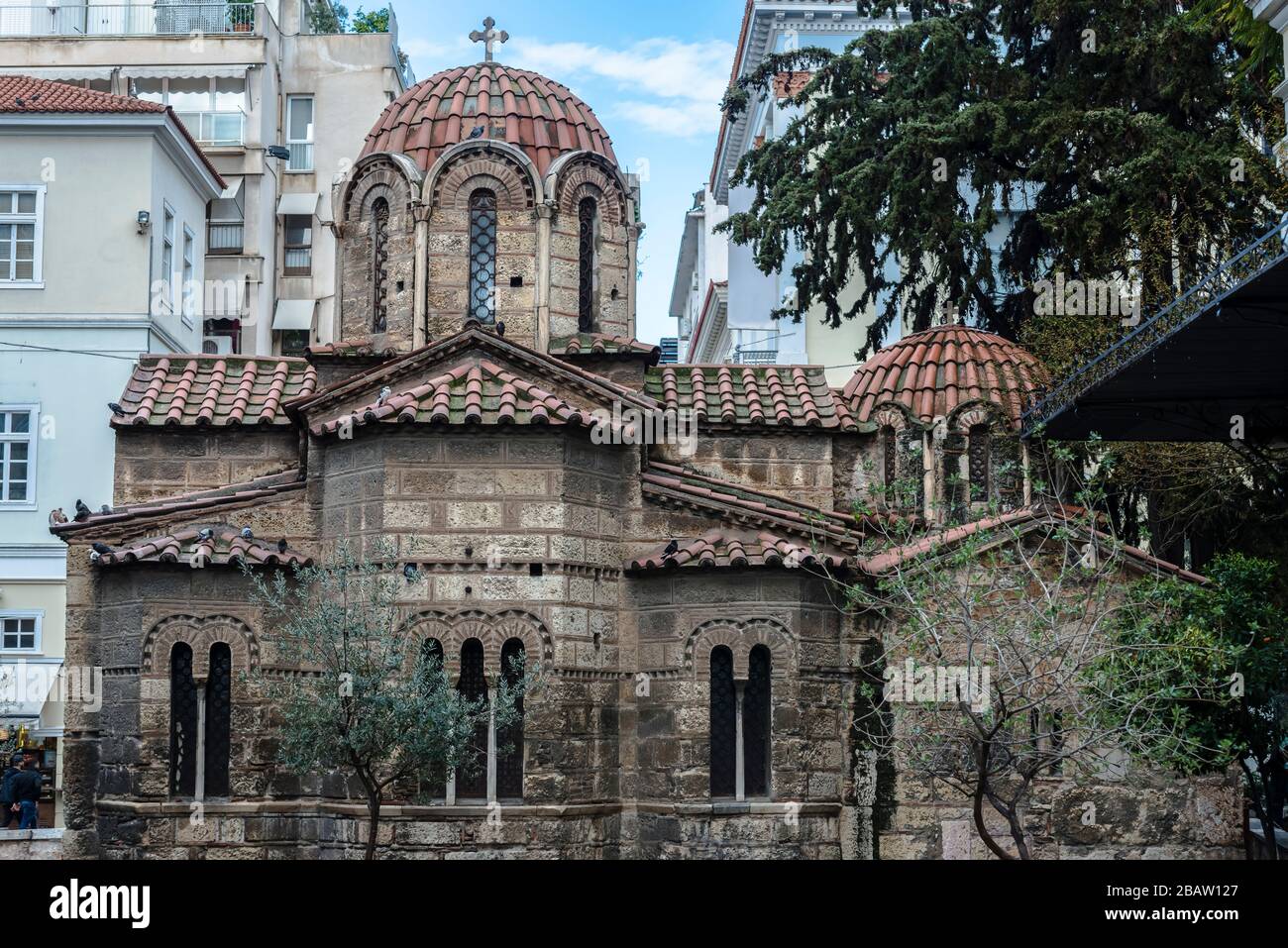 Kapnikarea in Athens - Plaka district Stock Photo - Alamy