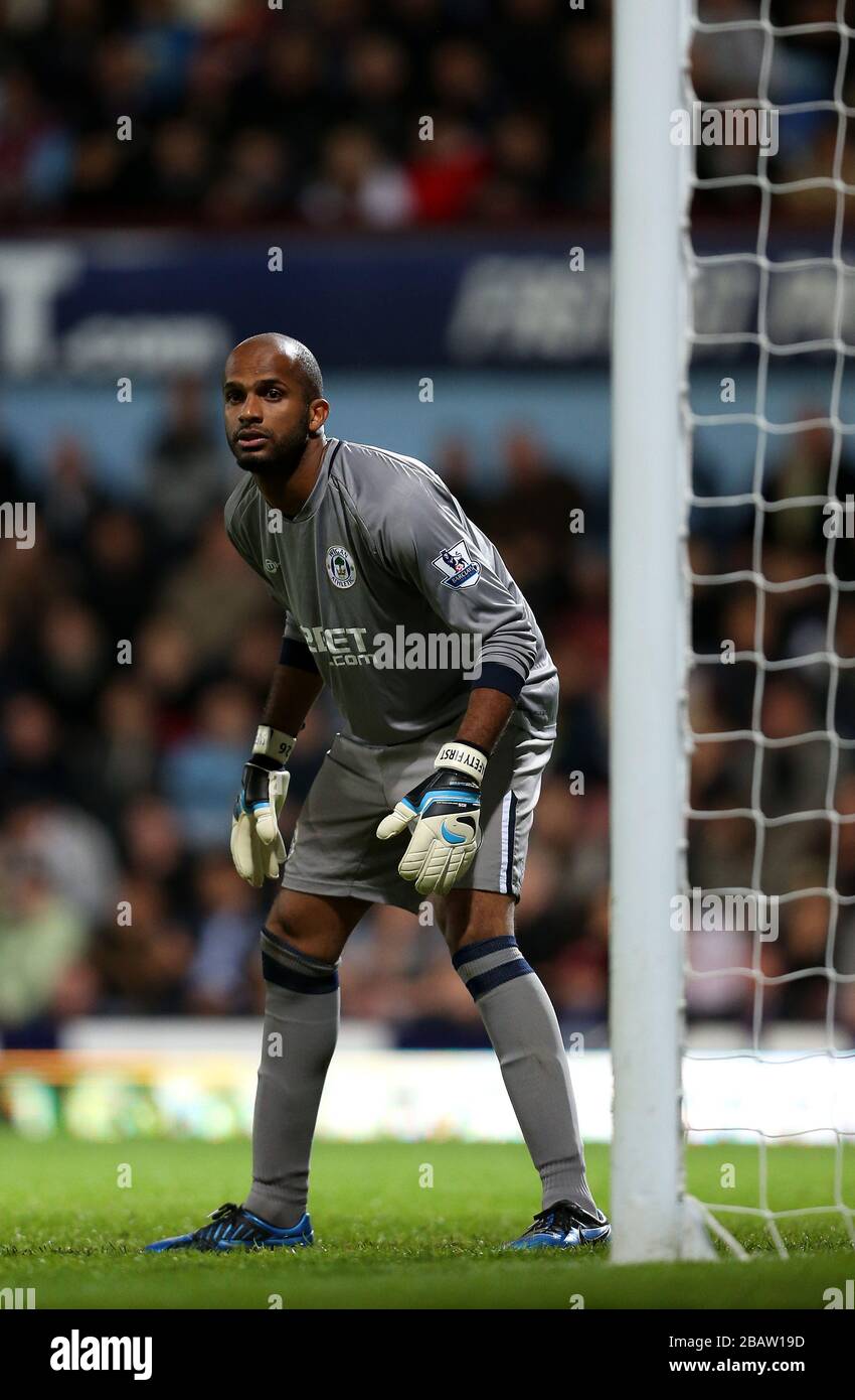 Wigan Athletic's goalkeeper Ali Al-Habsi Stock Photo - Alamy
