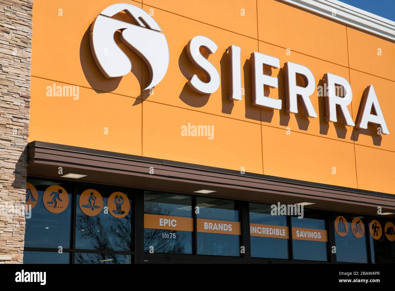 Sierra logo hi-res stock photography and images - Alamy