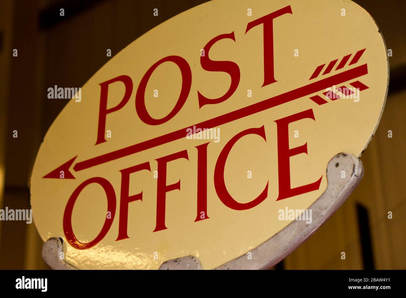 Office direction sign hi-res stock photography and images - Alamy