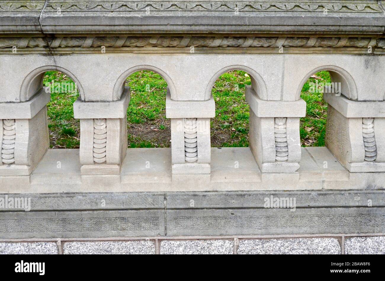 The capital building has several amazing structures that illuminate the ...