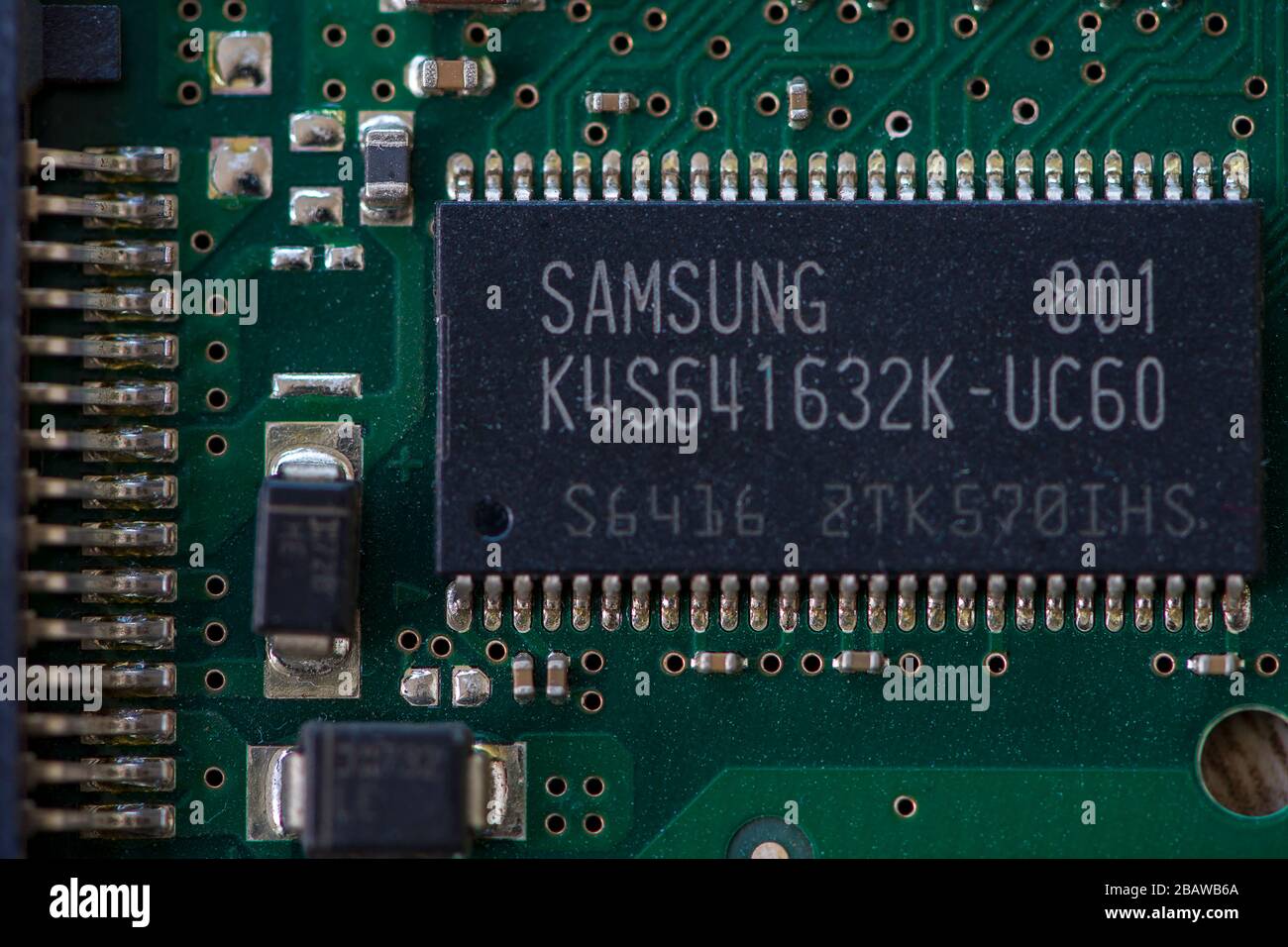 Samsung processor hi-res stock photography and images - Alamy