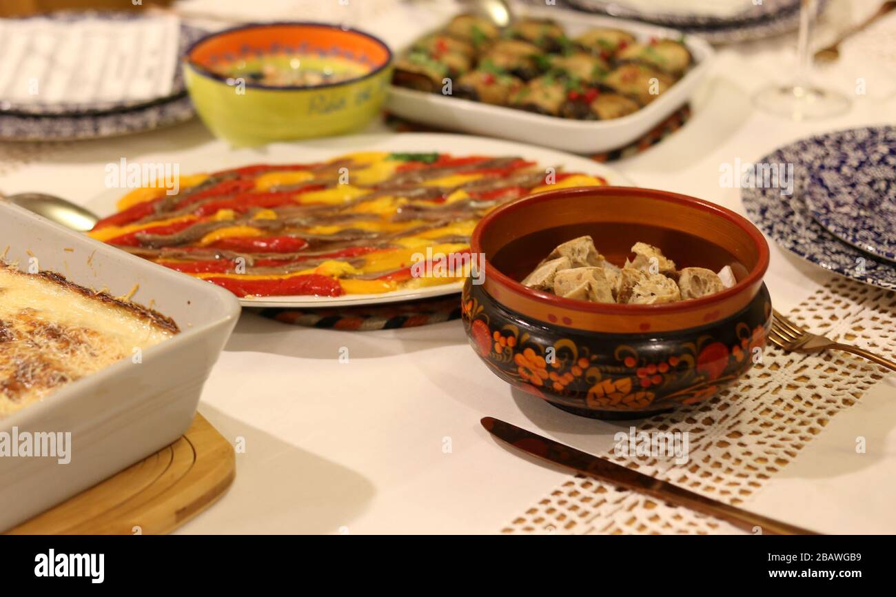 Moscow table hi-res stock photography and images - Alamy