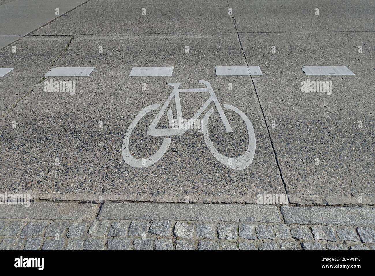 Pictograms of bicycle hi-res stock photography and images - Alamy