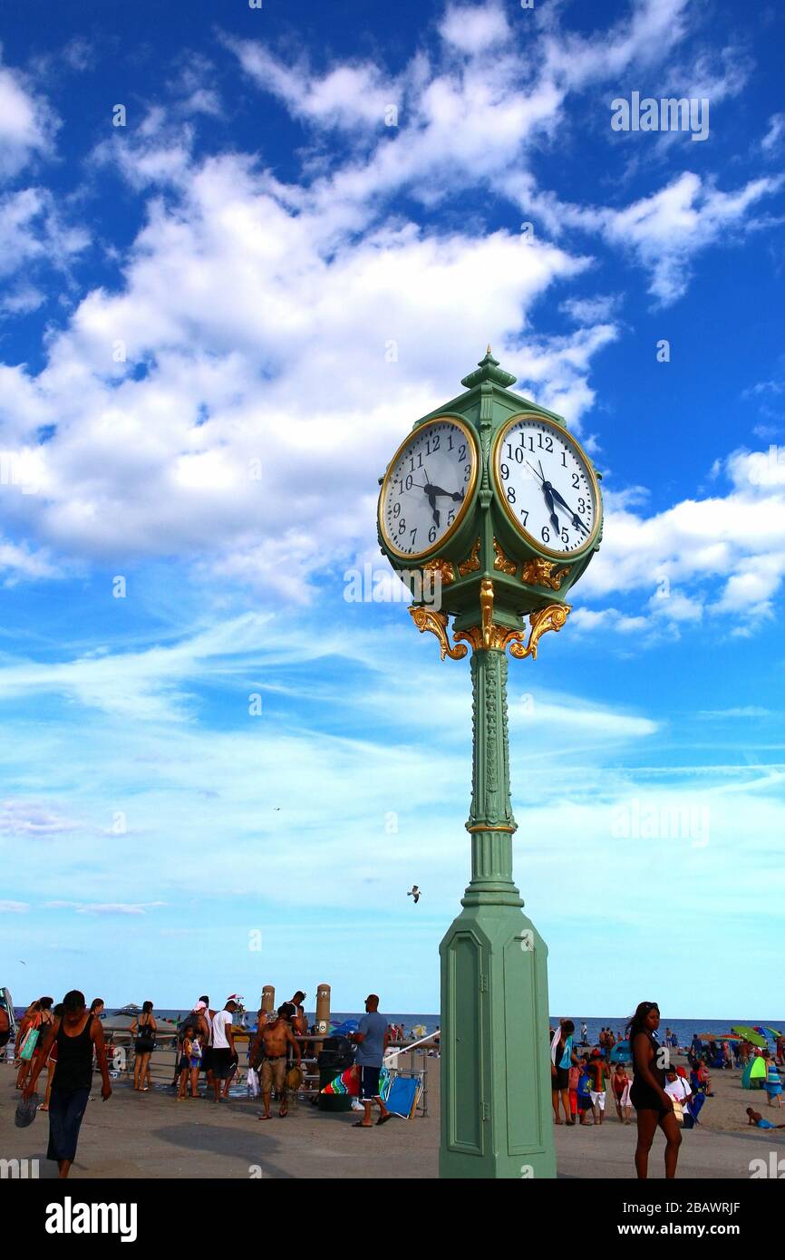 The Wise Clock, an instantly recognizable landmark of Jacob Riis Park ...