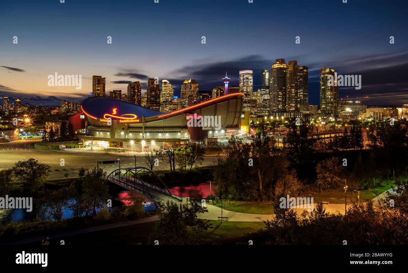 Calgary saddledome skyline hi-res stock photography and images - Alamy