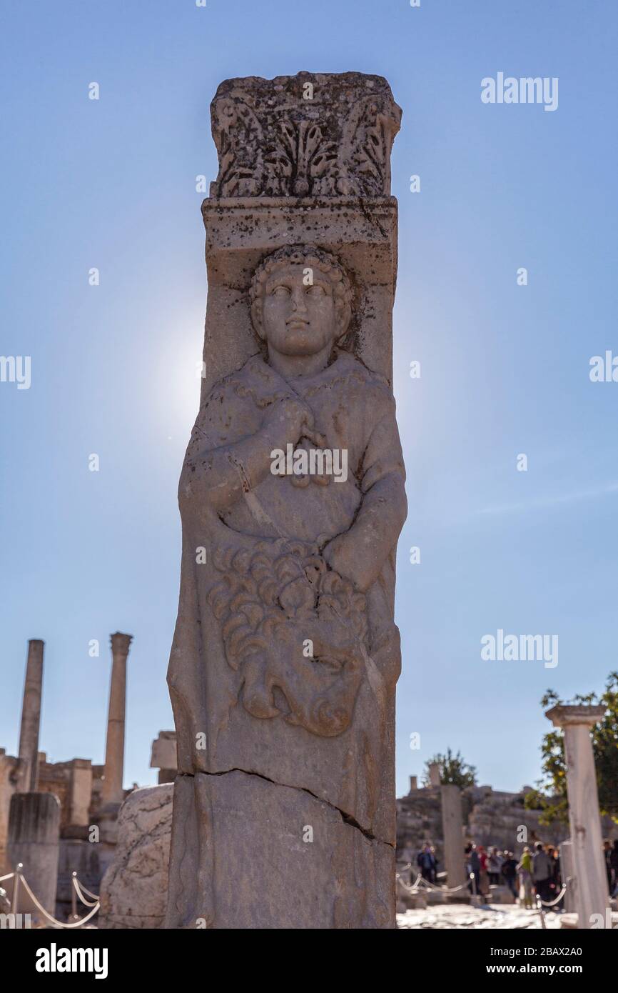 Ephesus turkey gate of hercules hi-res stock photography and images - Alamy