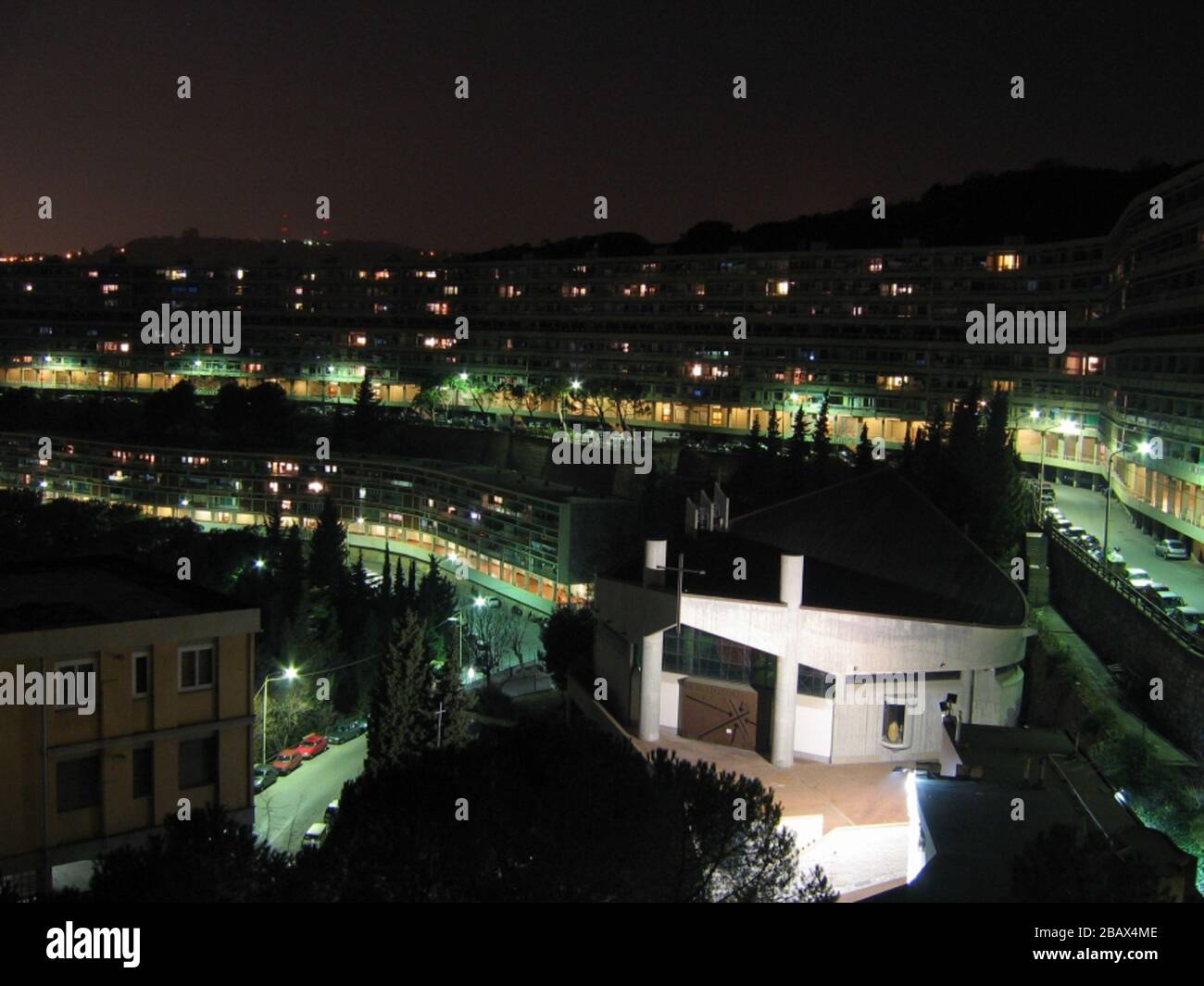 Genova di notte hi-res stock photography and images - Alamy
