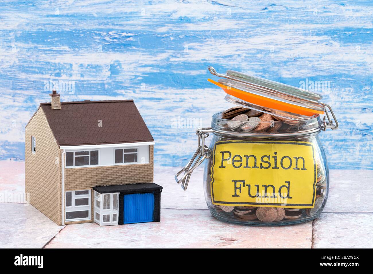 Full pension pot hi-res stock photography and images - Alamy