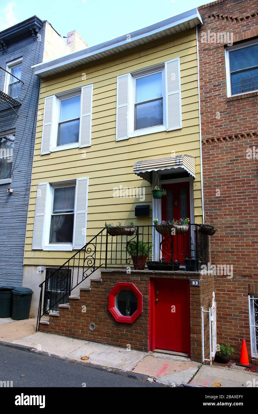 Dennet Place is one of the last surviving alleys in New York City, with ...