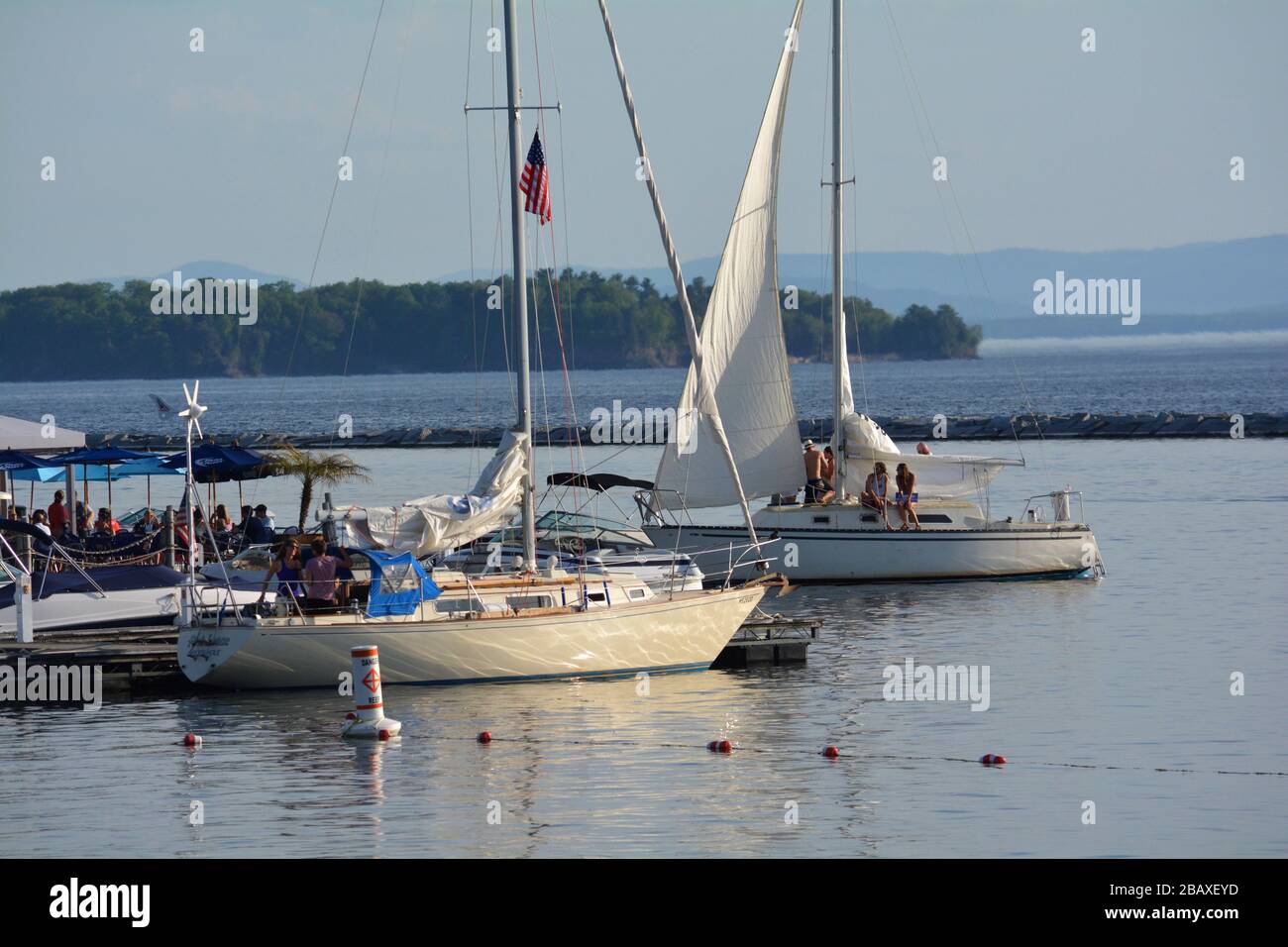 Burlington vermont sailing hi-res stock photography and images - Alamy