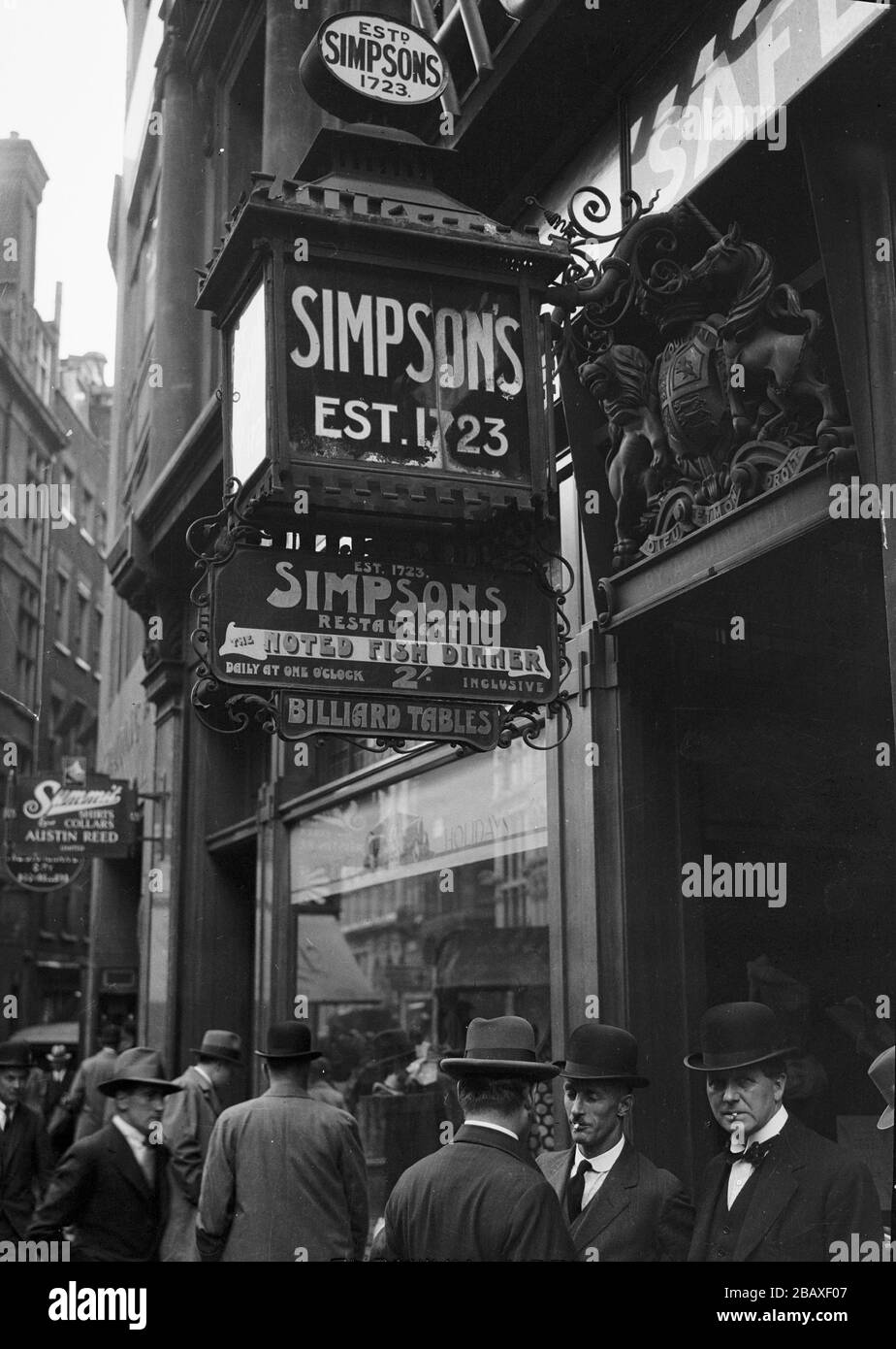 Simpsons Restaurant High Resolution Stock Photography and Images - Alamy