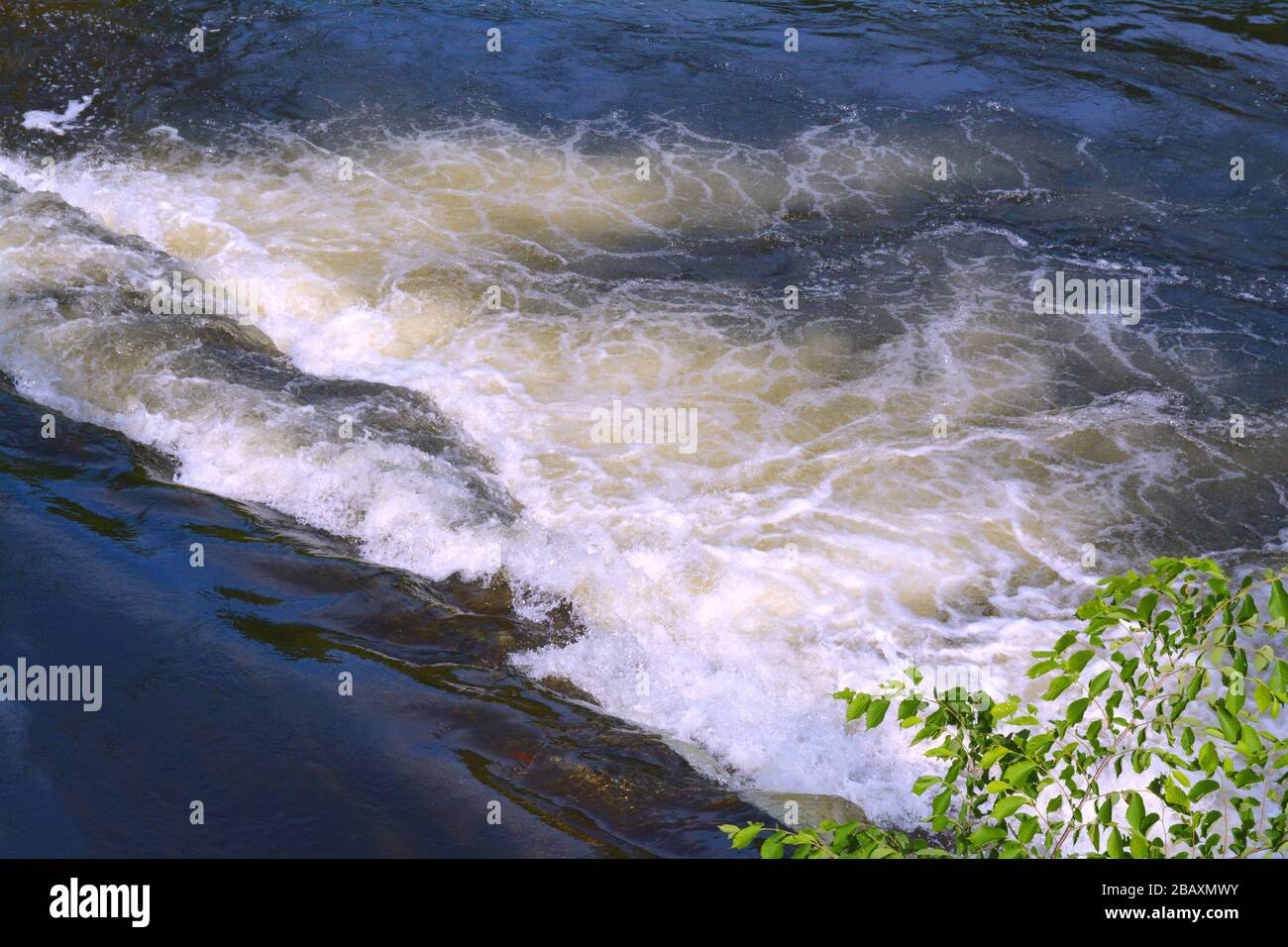 water over the dam Stock Photo - Alamy